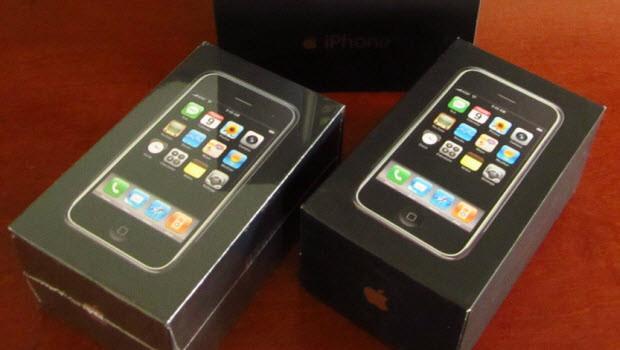 İlk nesil iki iPhone 55 bin TL'ye satıldı - Haberler