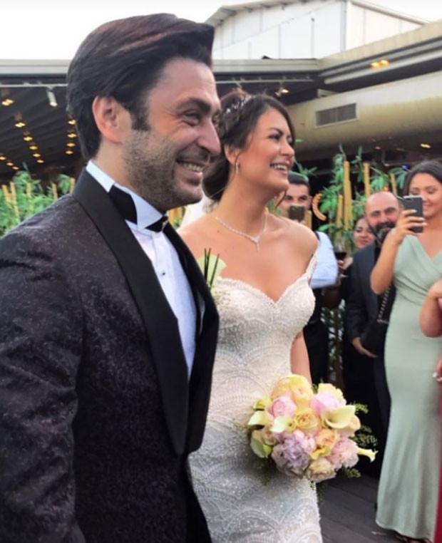Ozan Akbaba Buket Arıkan evlendi