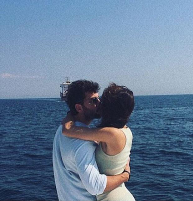 Sürpriz ikili! Ozan Dolunay ve Pelinay Yiğit aşkı ortaya çıktı ...