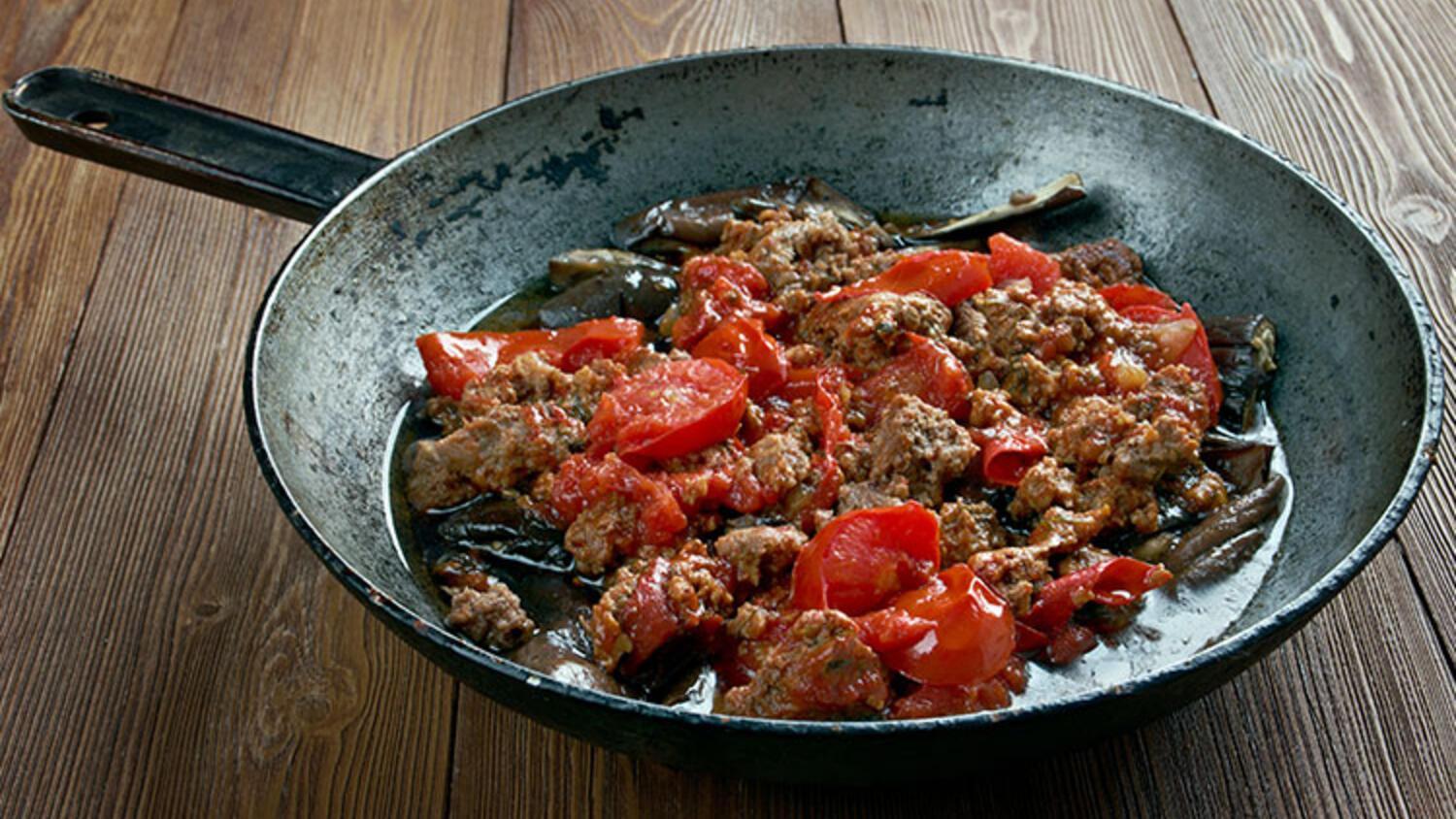 Musakka nasıl yapılır? İşte patlıcan musakka tarifi