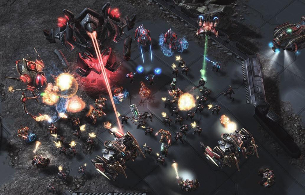 Arcturus Mengsk nihayet Starcraft II evrenine giriş yaptı