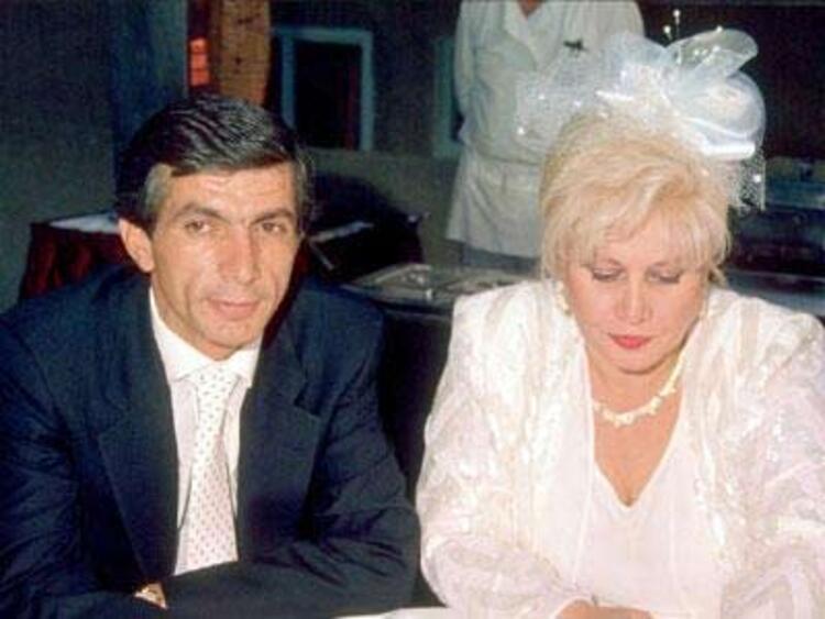 Merve Dizdar ile eski eşi Gürhan Altundaşar, Kadıköy'de bir araya geldi ...