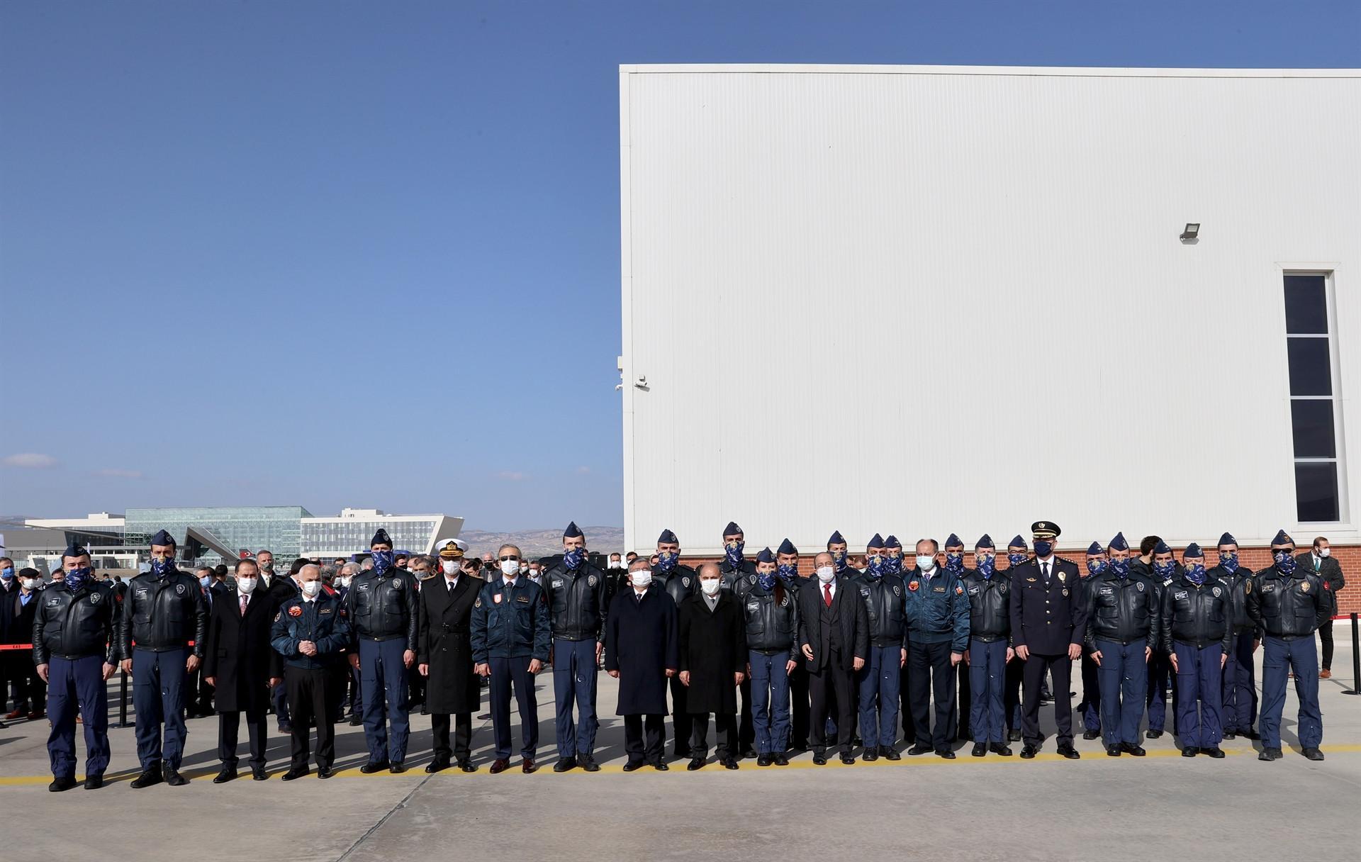 T629 helikopterinin insansız ve elektrikli ön prototipi ilk kez ...