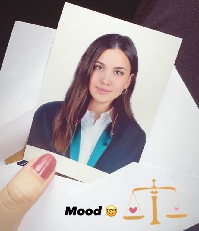 Sinan Engin'in kızı Elif Engin avukat oldu! 'Giydiğin bu cübbeyi ...