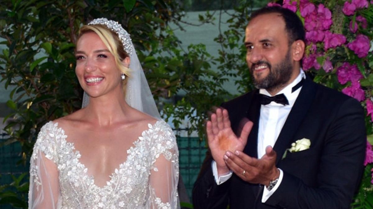 Sunucu Cansu Canan Özgen ve Erden Eryüz evlendi - Son Dakika Magazin ...