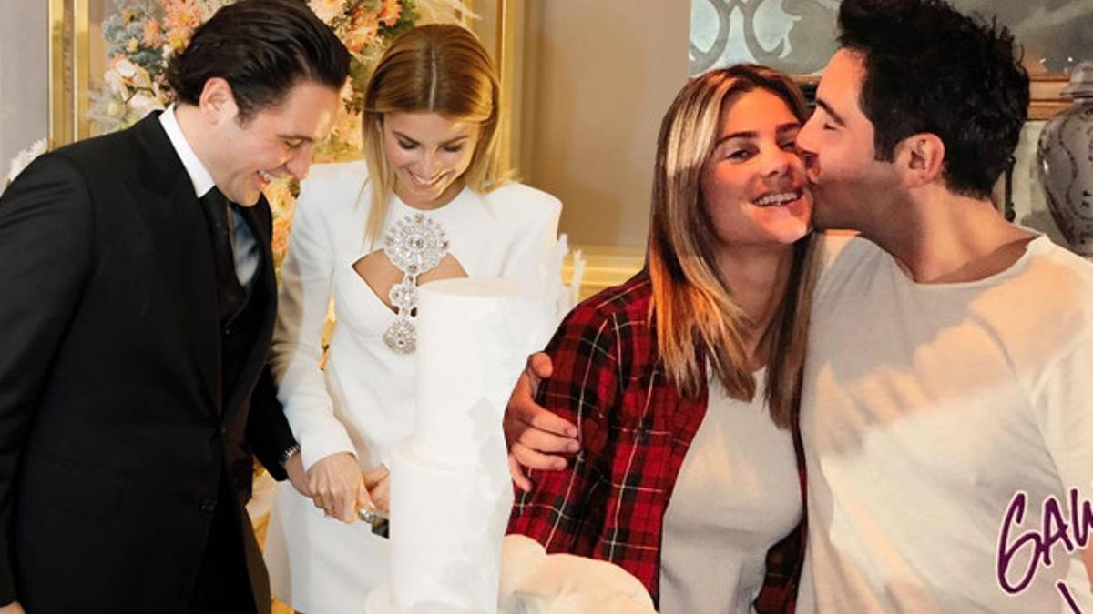 Hacı Sabancı nişanlısı Zeynep Nazlı Kayı'nın doğum gününü kutladı ...