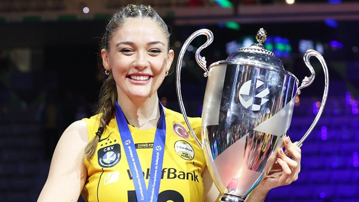 Vakıfbanklı Zehra Güneş: Bu finali Guidetti için oynayıp kazandık - Son ...