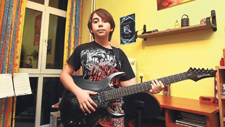 Eren Demir son yolculuğuna uğurlandı - Son Dakika Haber