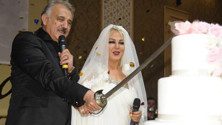 Safiye Soyman ve Faik Öztürk'ün evlilik şovu - Magazin Haberleri