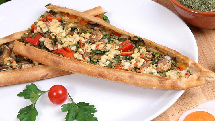 Sebzeli pide tarifi - Hamur İşi Tarifleri