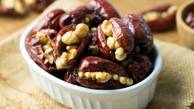 Hurma Dolması Tarifi: Hurma Dolması Nasıl Yapılır?