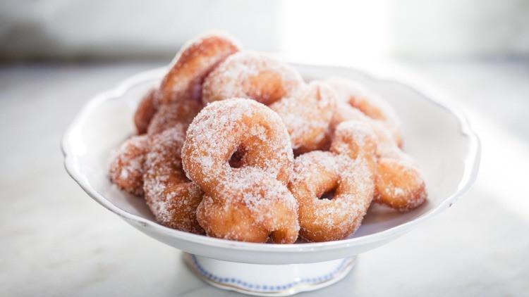 GRAFFE TARİFİ VE MALZEMELERİ: İtalyan tatlısı graffe nasıl yapılır, püf ...