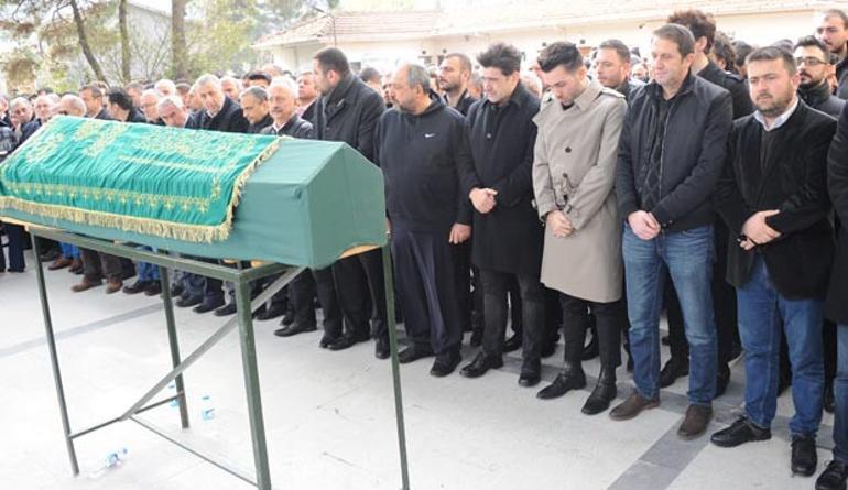 Hakan Ural annesi Ceyhan Cem'i son yolculuğuna uğurladı - Son Dakika ...