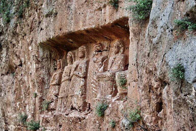 Mersin'deki Adam Kayalar'ın tarihi yüzü