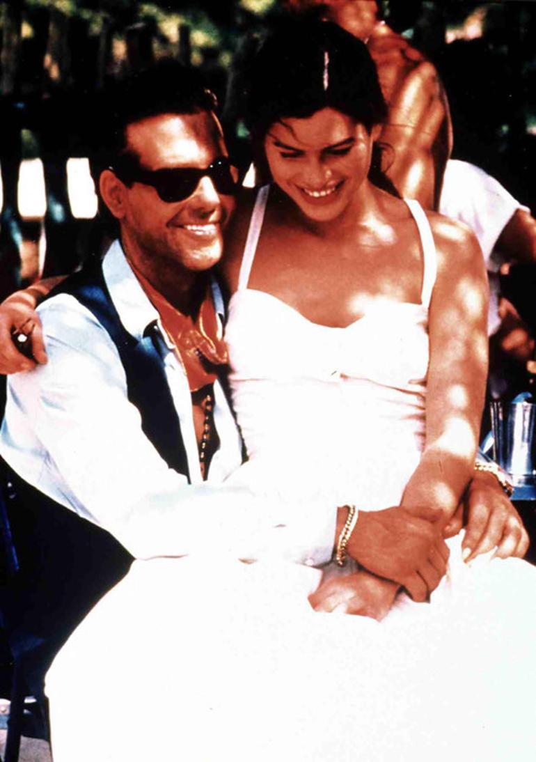 Bir dönemin yıldızı Carre Otis Sutton gözyaşları içinde anlattı: Tacize ...