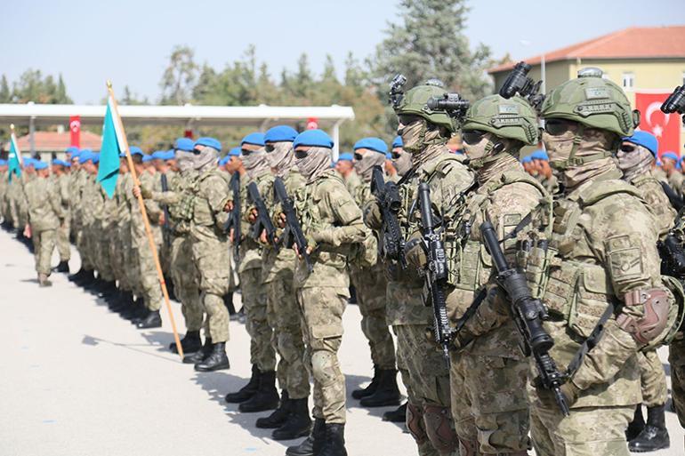 Isparta'da komando sözleşmeli erlerin mezuniyet törenine katılan Bakan ...