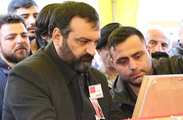 Şehit Teğmen Duabey Onur Öztürkmen gözyaşlarıyla son yolculuğuna uğurlandı... Vasiyeti ortaya ...