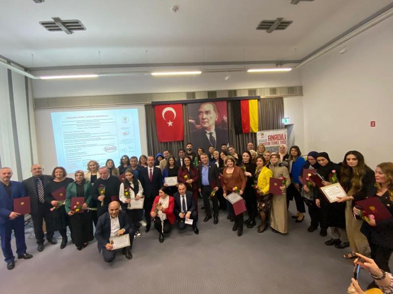 Veli Akademisi ilk mezunlarını verdi - Son Dakika Haberleri