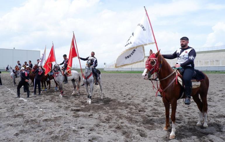Cirit sahasında korkutan anlar! Kalp krizi geçirdi - Spor Haberleri